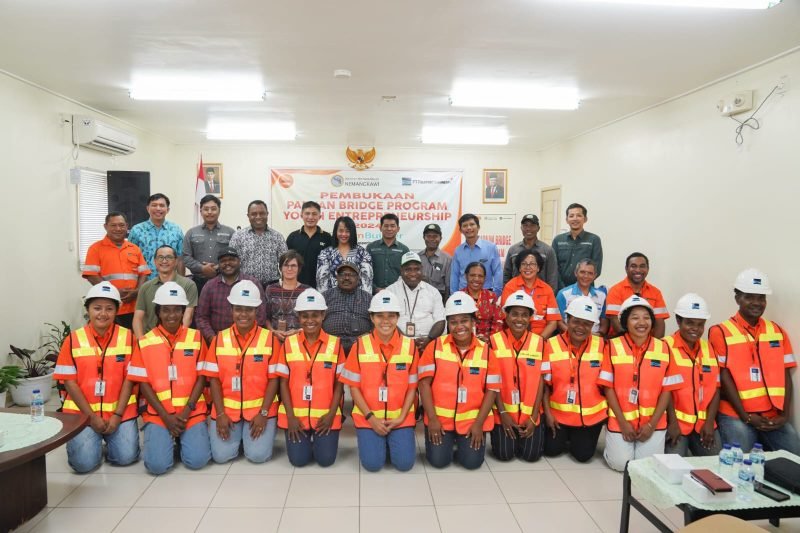 Freeport Bina Pengusaha Muda Lewat Papuan Bridge Program – Galeripapua.com
