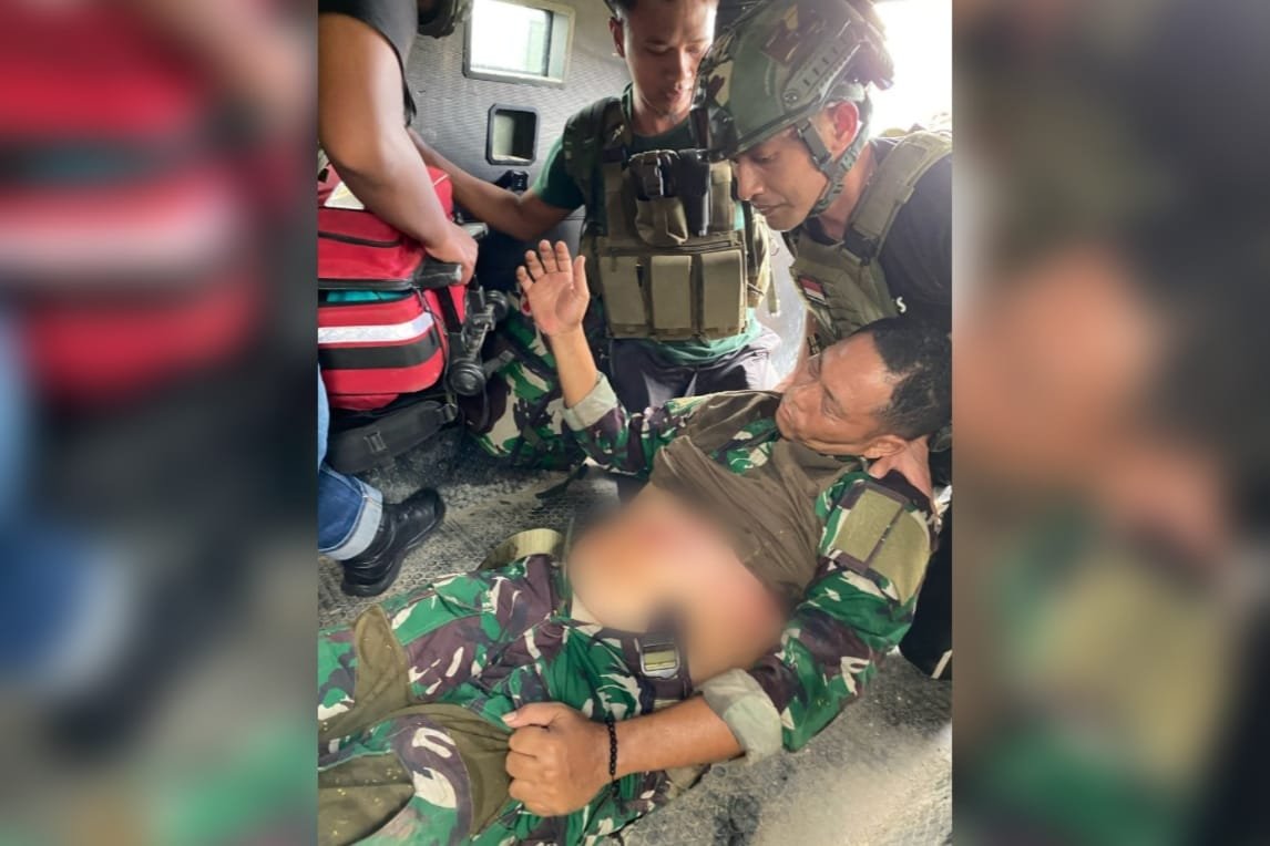 Seorang Anggota TNI Ditembak Sniper OPM di Intan Jaya - Galeripapua.com