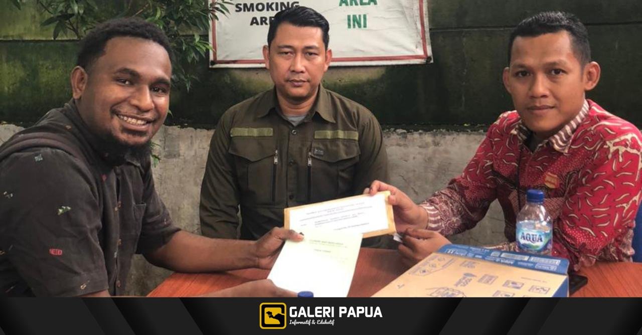 Tolak Sawit PT IKSJ, Masyarakat Moi Sigin Antar Surat ke Kantor Pusat ...